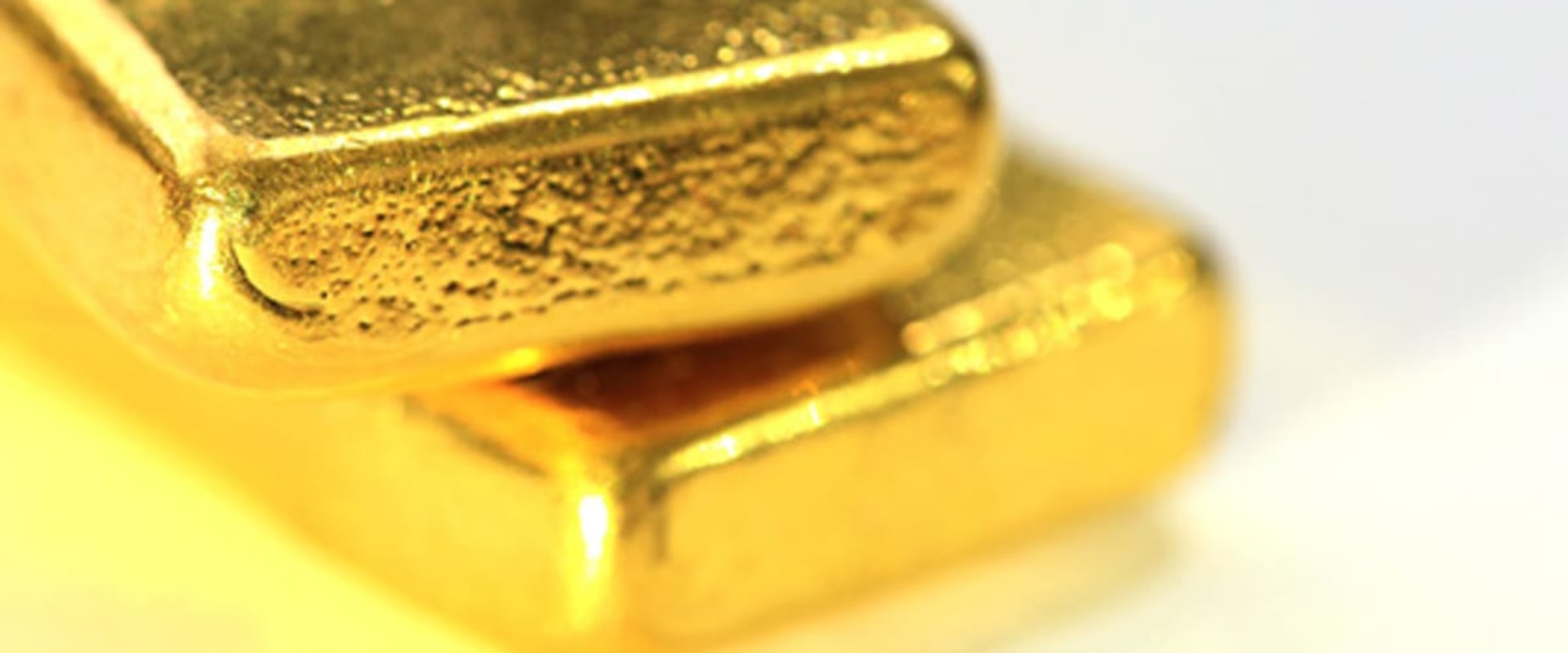 What's the difference between gold and stocks?